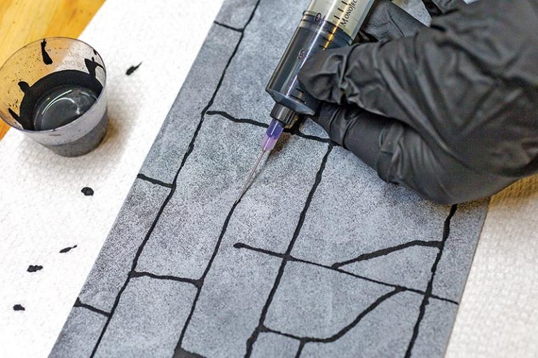 Realistic Kansas Street Running - Railroad Model Craftsman