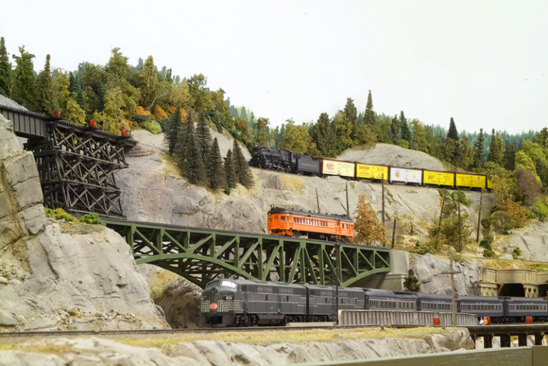 Walthers Sponsors Pacific Southern Railway Club - Railroad Model Craftsman